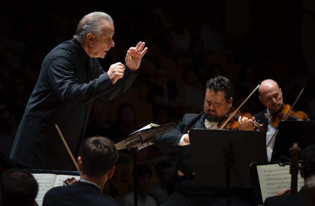 Autoafirmación y control: Sir Mark Elder en Les Arts | Bachtrack