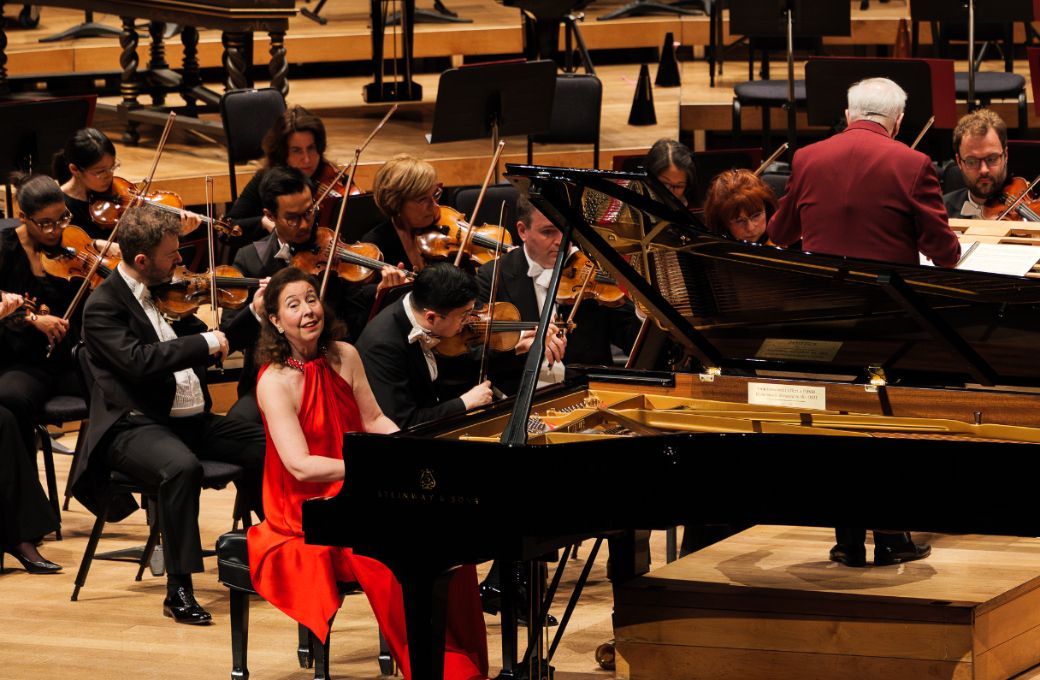 A national treasure revisits Montreal: Angela Hewitt plays Mozart ...